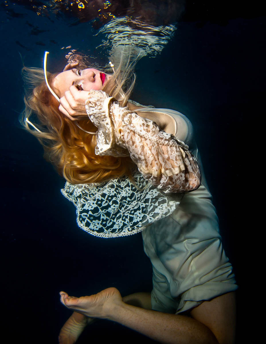 underwater hula hooping Archives - Eiko Jones- Photo and Video